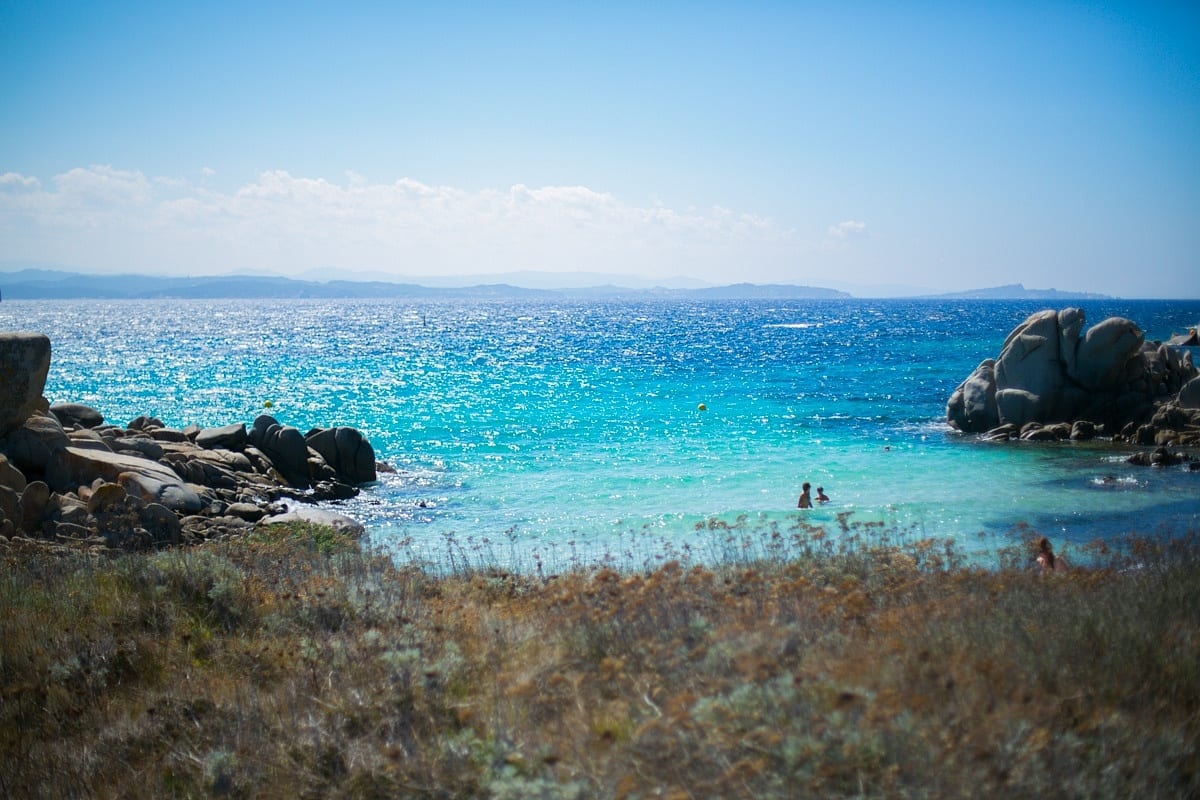 Les îles Lavezzi en Corse : navettes, tarifs et conseils