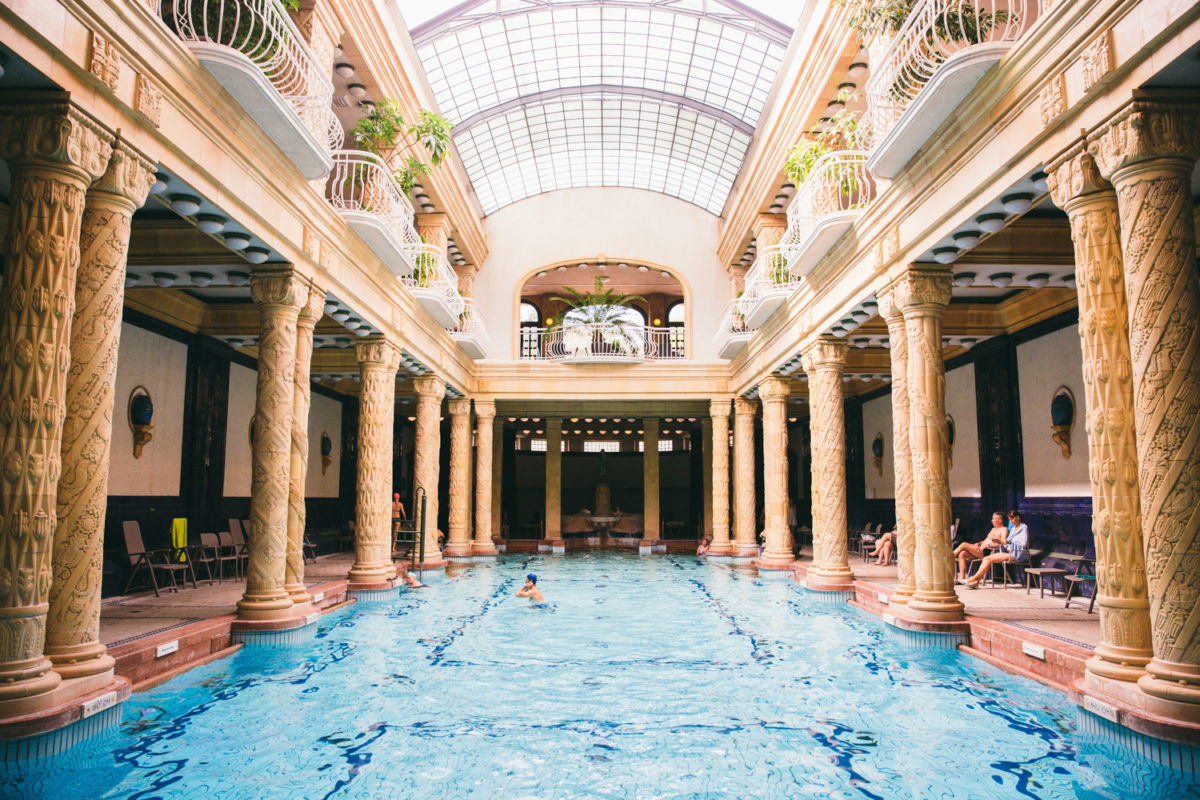 Les Bains Gellert : une pause bien-être dans un therme à Budapest